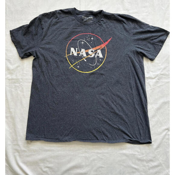 Fifth Sun | Shirts | Nasa Short Sleeve Mens 2xl Crew Neck Tshirt ...